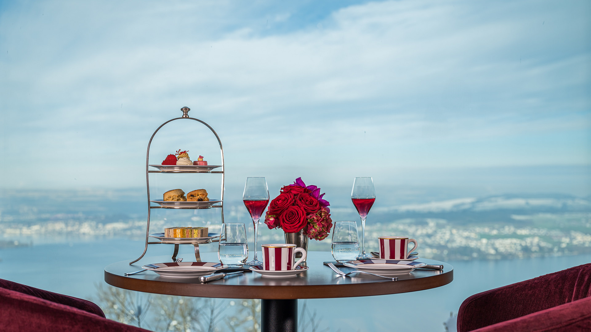 Valentine's Afternoon Tea | Bürgenstock Resort